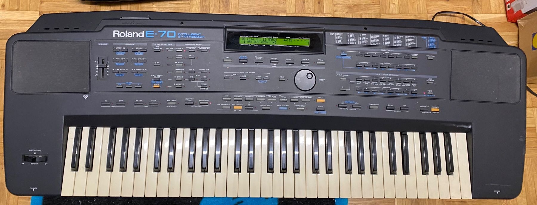 Roland E-70 Keyboard Synthesizer Piano Professional 61 Taste (Gebraucht ...