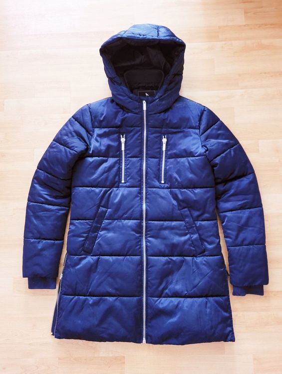 Warme Winterjacke Daunenjacke mit Kaputz (Gebraucht) in für CHF 6 – mit ...