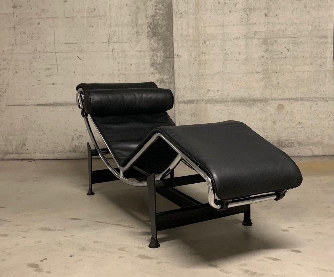 Le Corbusier Lc4 Liege Cassina Cassina Ambientedirect Com
