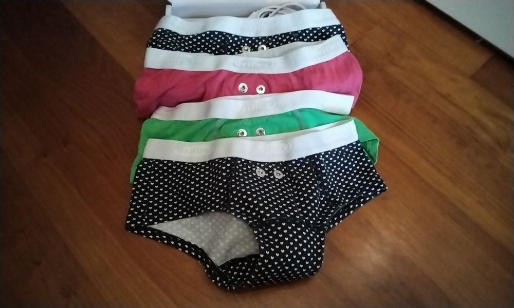 Uriflex Liberty Bettnässer Alarm + 4 Unterhosen, Gr. 152 (Gebraucht) in ...