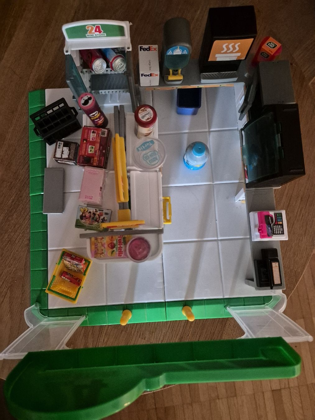 Mini Brands Super Store Spielset (Gebraucht) in Luzern für CHF 10 – mit ...