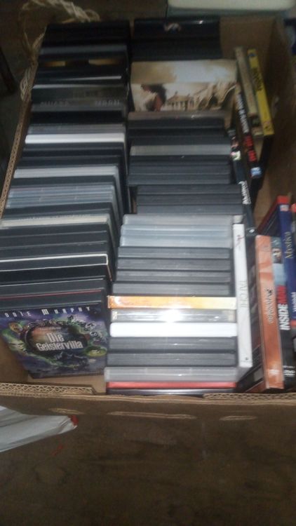 DVD Sammlung - 1 kiste (Gebraucht) in Belp für CHF 15 – mit Lieferung ...