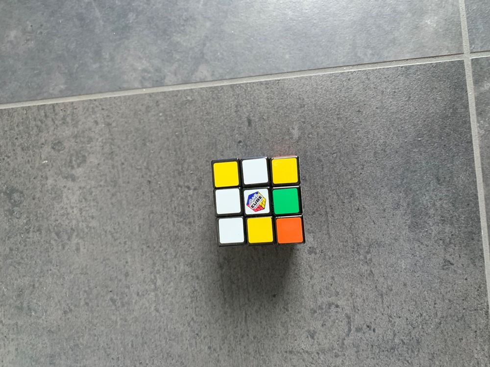 Rubiks cube (Gebraucht) in Heimberg für CHF 3 – mit Lieferung auf ...