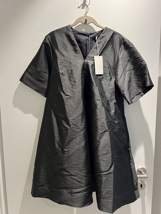 Cos Kleid (Neu und originalverpackt) in Zürich für CHF 35 – mit ...