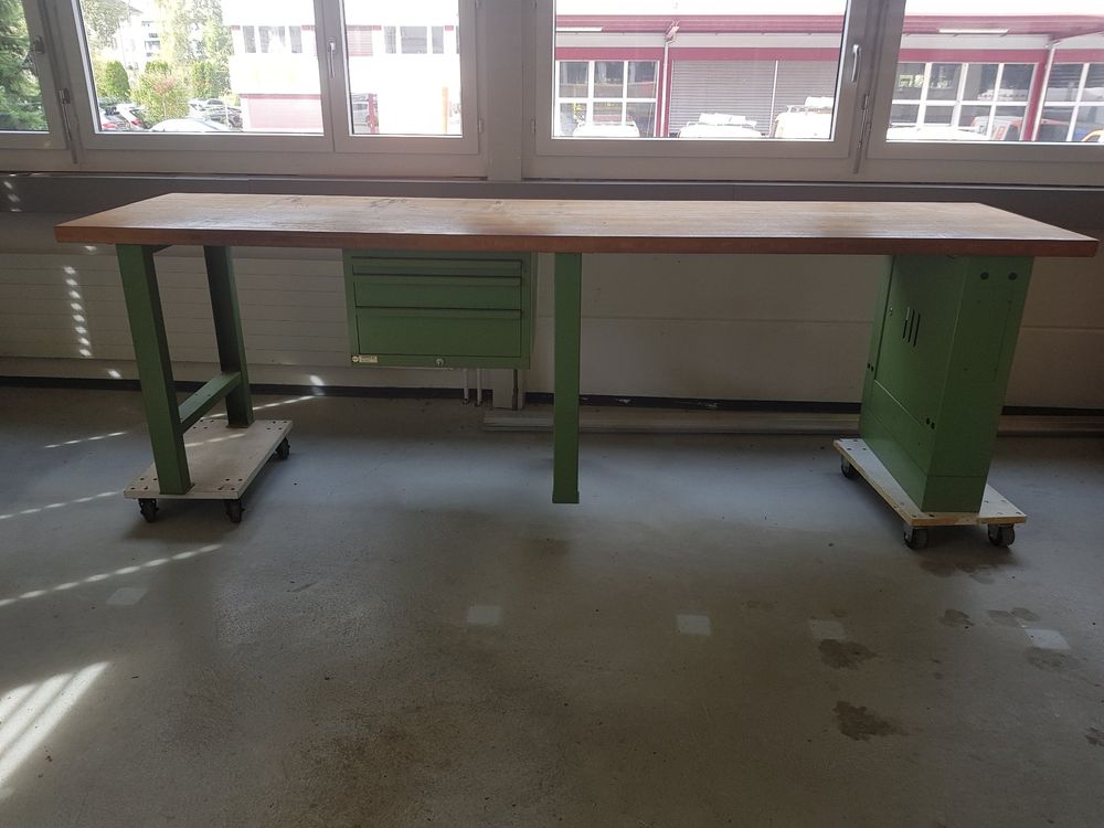 Labortisch / Arbeitstisch mit Gehäusestandfuss (Gebraucht) in Jona für ...