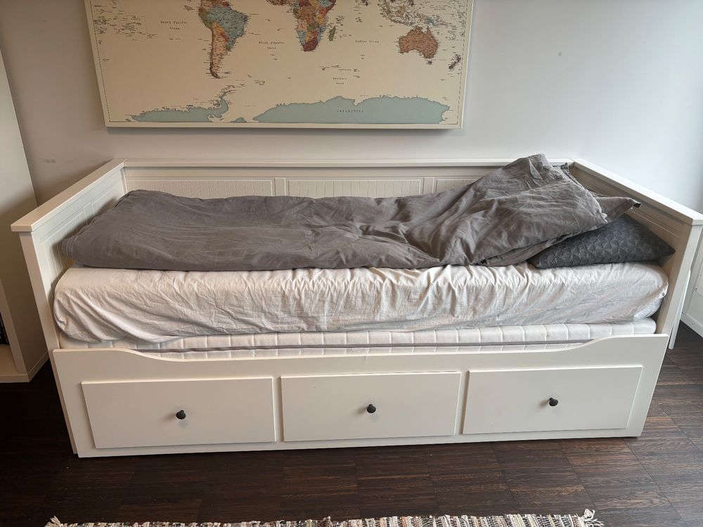 IKEA HEMNES Day-bed (sofa bed) (Gebraucht) in Erlenbach ZH für CHF 100 – nur Abholung auf ...