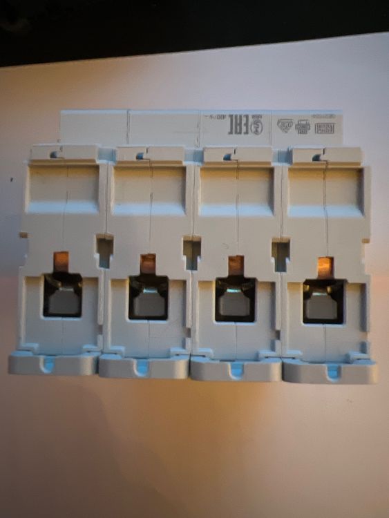 Hager LS 4Polig C16 10kA (Gebraucht) in Herisau für CHF 25 – mit ...