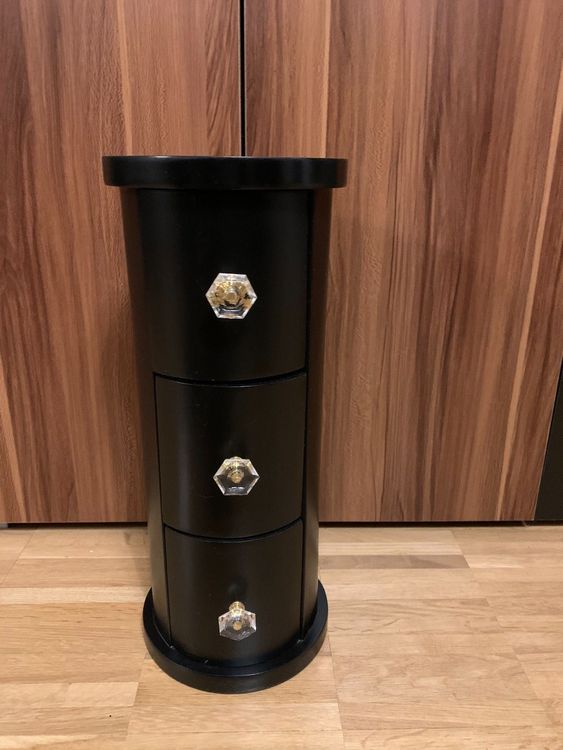 Commode ronde avec 3 tiroirs (Gebraucht) in Biel/Bienne für CHF 30 ...