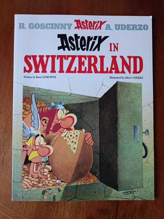 Asterix 2 Bände (Englisch): In Switzerland & The Griffin (Gebraucht) in Jona für CHF 8 – mit ...