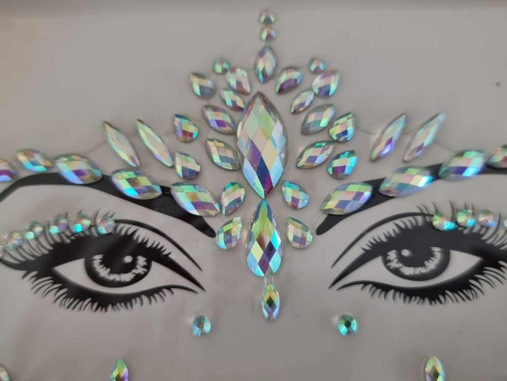Strasssteine für Gesichts- und Körper Schmuck Tattoo Haut (Neu und ...
