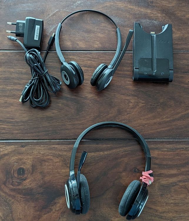 Headsfree Set (Jabra, Logitech) (Gebraucht) in Bonstetten für CHF 5 – mit Lieferung auf Ricardo ...