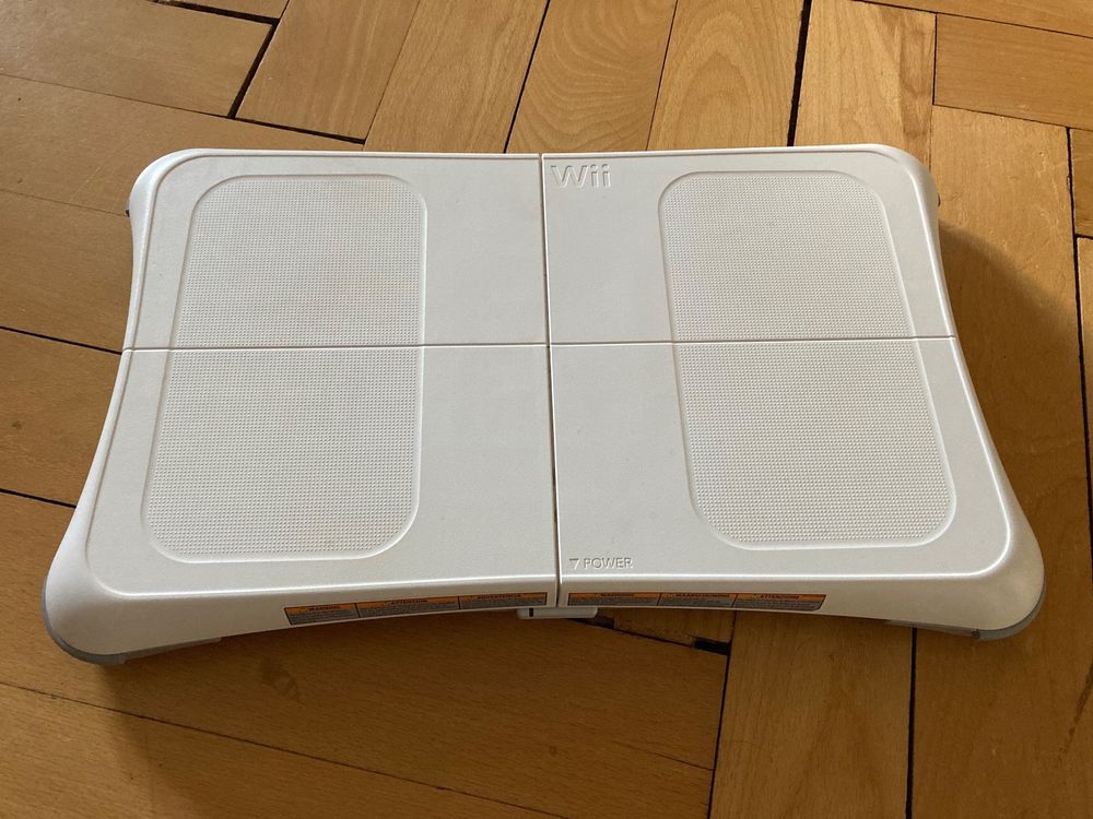 Nintendo Wii Balance Board mit Wii Fit Spiel | Kaufen auf Ricardo