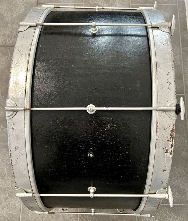 Alte Grosse Pauken Instrument mit Schlägel Guggenmusik ab1.- | Kaufen ...