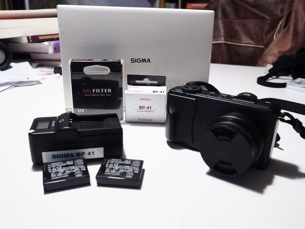 Sigma DP2 Merrill – einzigartiger Foveon-Sensor & Zubehör | Kaufen auf ...