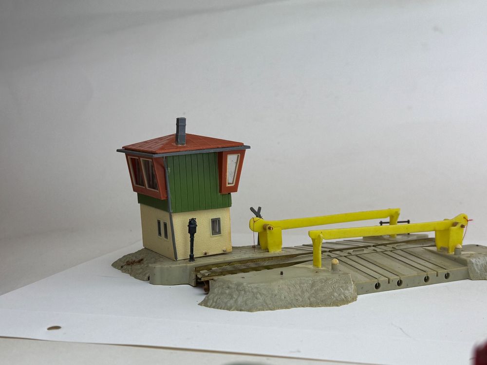 GB-4 Faller AMS Auto Sport Bahnübergang mit Schranken (Gebraucht) in ...