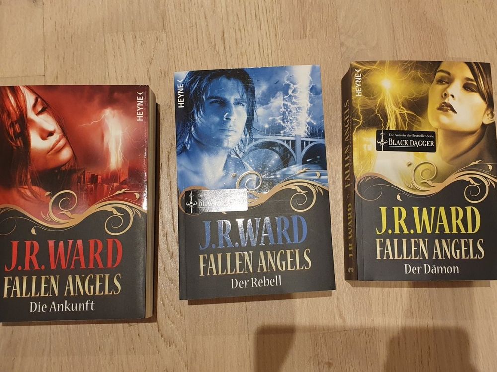J.R.Ward "Fallen Angels" (Gebraucht) in Schaffhausen für CHF 15 – mit ...