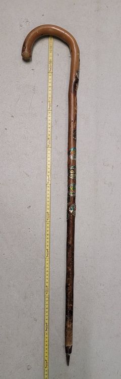 Alter Wanderstock - Spazierstock aus Holz mit Stockhieben (Gebraucht) in Zürich für CHF 11 – nur ...