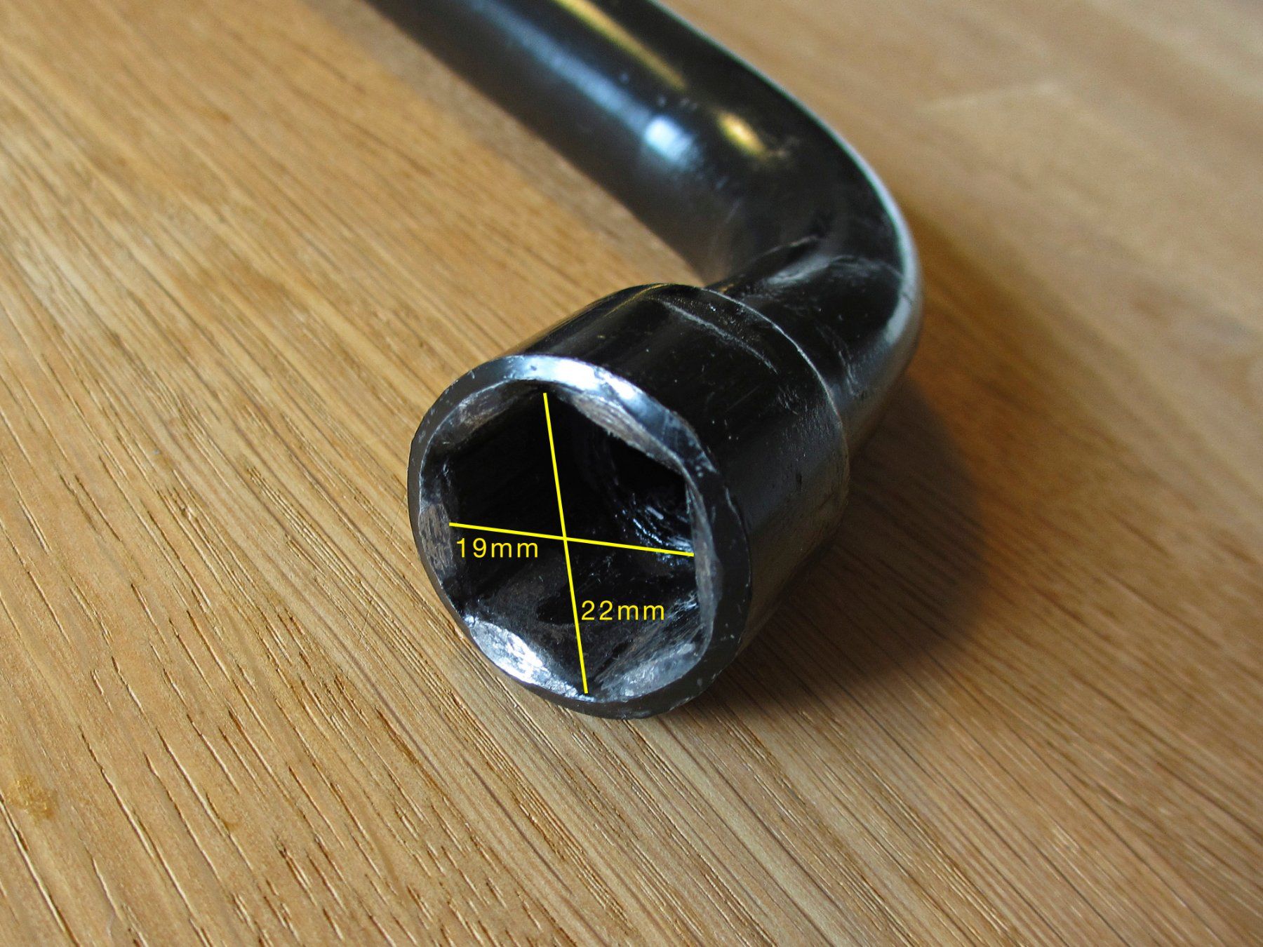 Ford Mondeo, Sechskant Radschlüssel, älteres Modell (Neu (gemäss ...