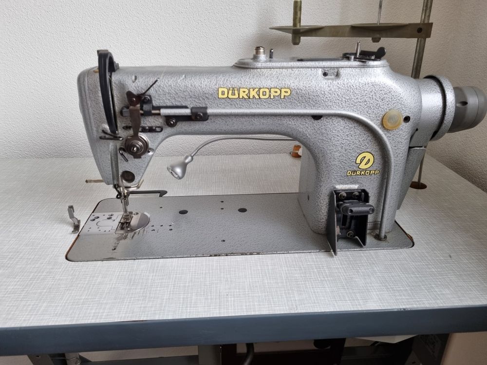 Dürkopp Adler Modell 211 Nähmaschine (Gebraucht) in Oberkrich für CHF 500 – nur Abholung auf ...