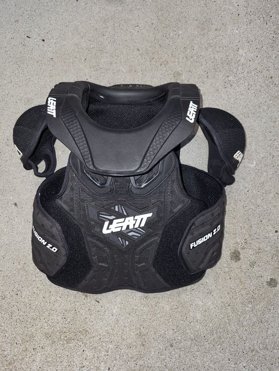 LEATT Fusion Vest 2.0 Junior (Gebraucht) in Ottikon für CHF 90 – mit ...
