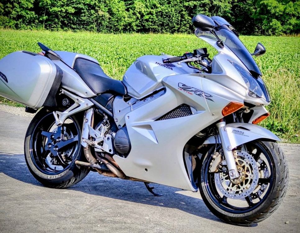 Honda VFR 800 RC46 VTEC | Kaufen auf Ricardo