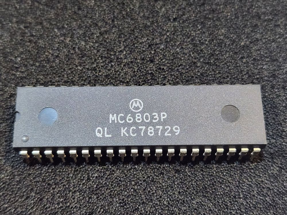 MC6803P Motorola MicroProzessor Integrated Circuits(ICs)CMOS (Gebraucht) in Niederneunforn für ...