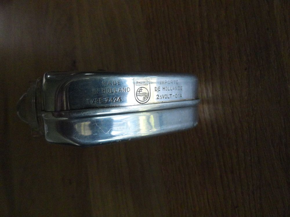 ANTIKE PHILIPS TYP 7424 - HANDDYNAMO - TASCHENLAMPE (Defekt) in ...