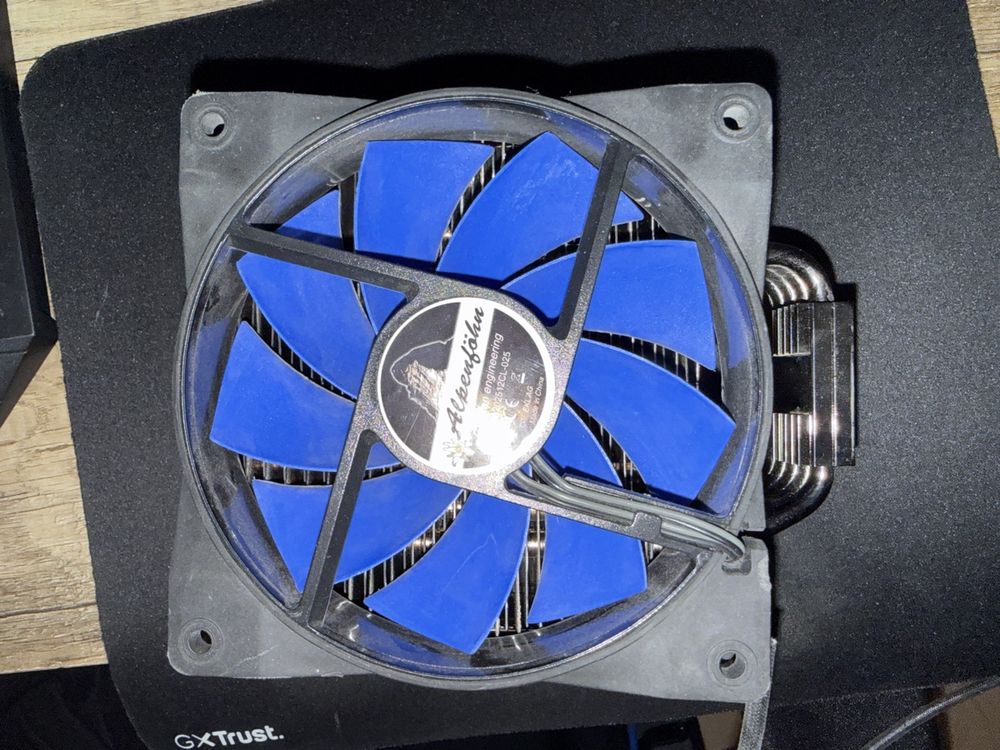 Asus Crosshair V Formula-Z mit CPU Kühler (Gebraucht) in Mellingen für ...