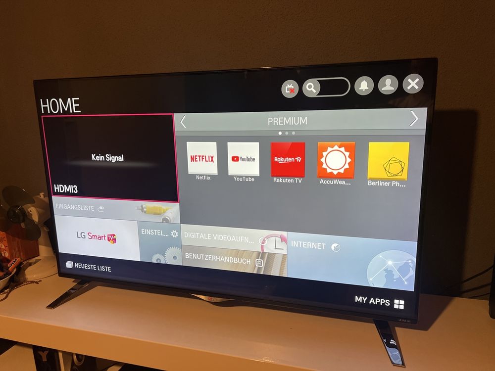 LG 49UB830V 4K UHD Smart TV (Neu (gemäss Beschreibung)) in Herdern für ...