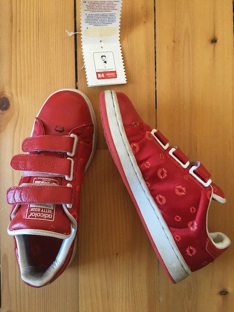 Adidas Originals R4 Adicolor Betti Boop Sneakers Leder (Gebraucht) in ...