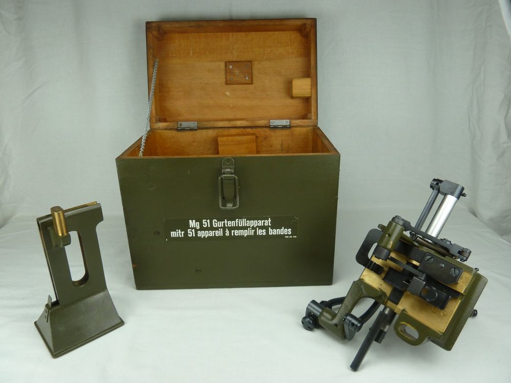 Militär Kiste Boîte Militaire Mg51 Gurtenfüllapparat (Gebraucht) in Schlattingen für CHF 258 ...