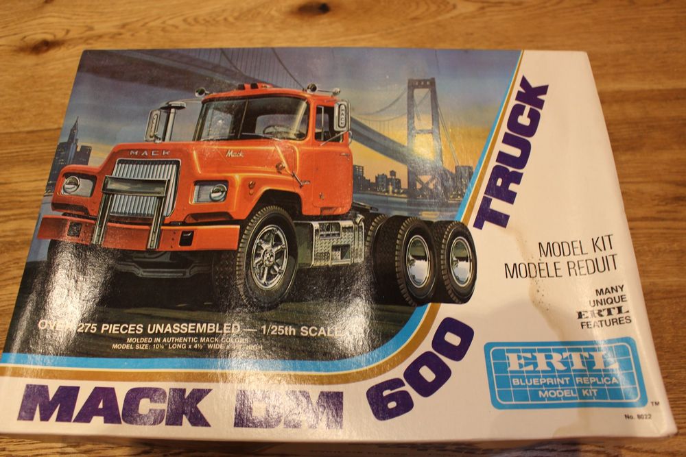 ERTL MACK DM600 Truck (LKW-Modell 1:25) | Kaufen auf Ricardo