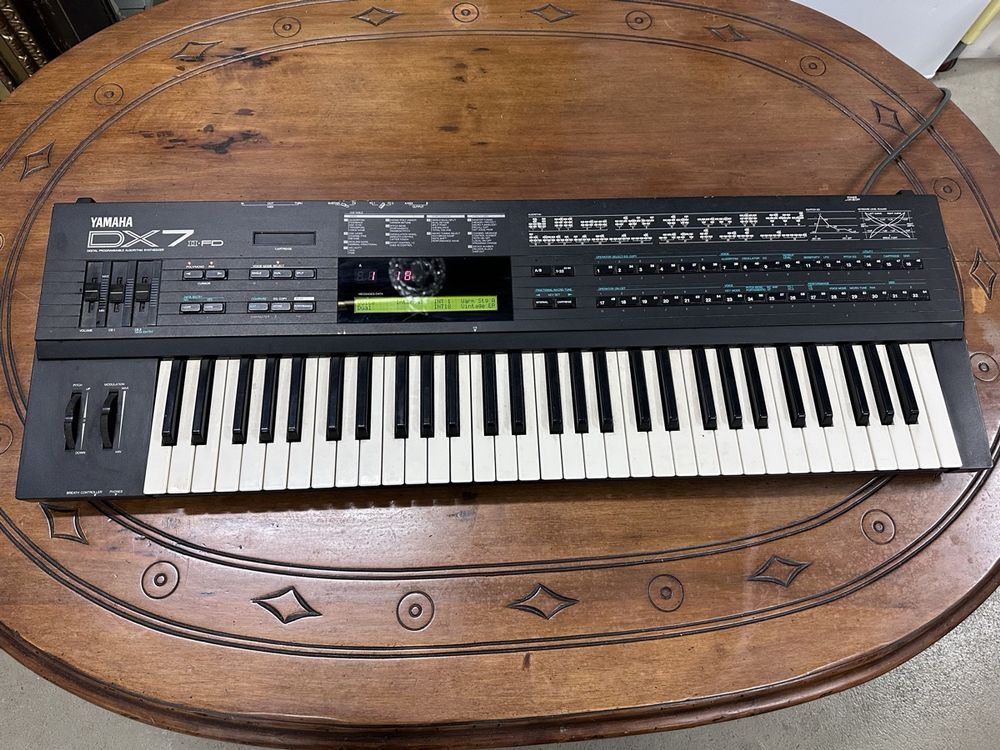Yamaha Dx7 Keyboard (Gebraucht) in Strengelbach für CHF 320 – nur ...