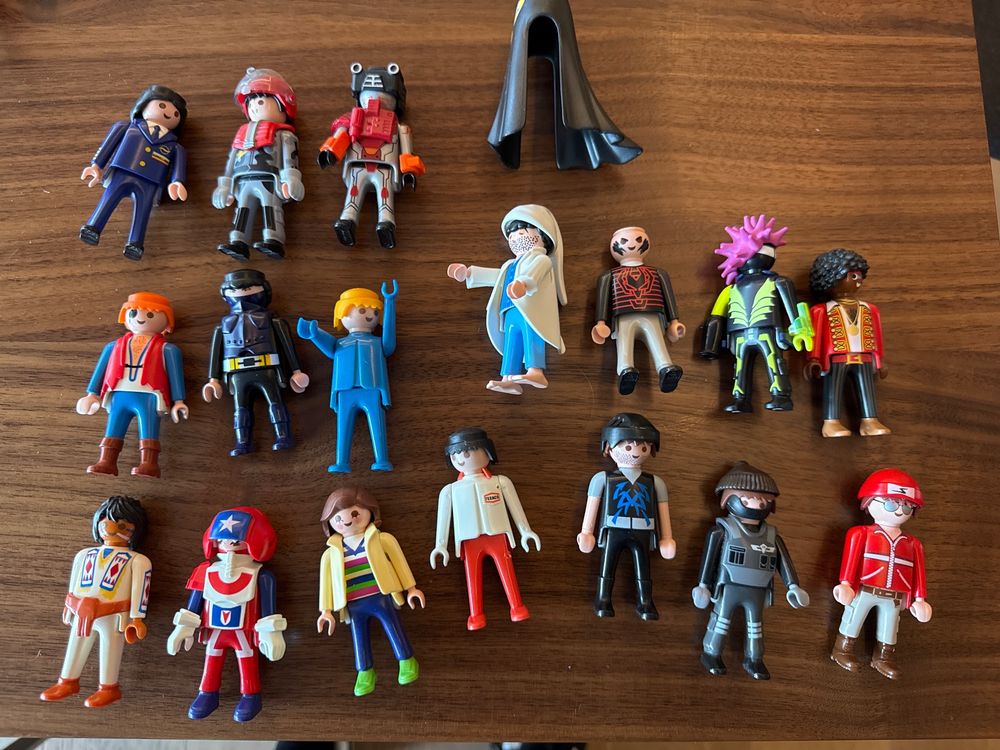 Playmobilfiguren: 17 Stk. Mix! (Gebraucht) in Baar für CHF 10 – mit Lieferung auf Ricardo kaufen