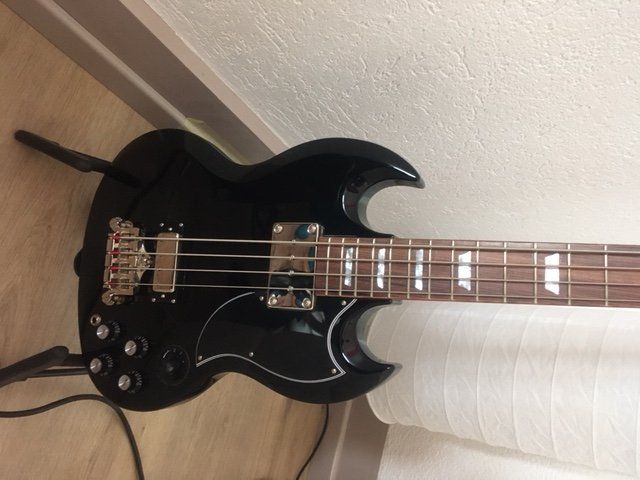 Epiphone EB3 Bass comme neuve 250frs (Gebraucht) in Corcelles NE für ...