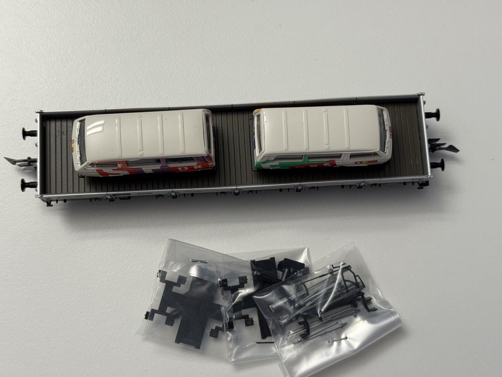 Roco SBB Flachwagen mit 2 VW-Bussen SF DRS / DC HO (Gebraucht) in ...