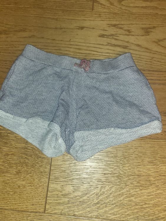 Short Roxy 10 ans (Gebraucht) in Champex-Lac für CHF 12 – mit Lieferung ...