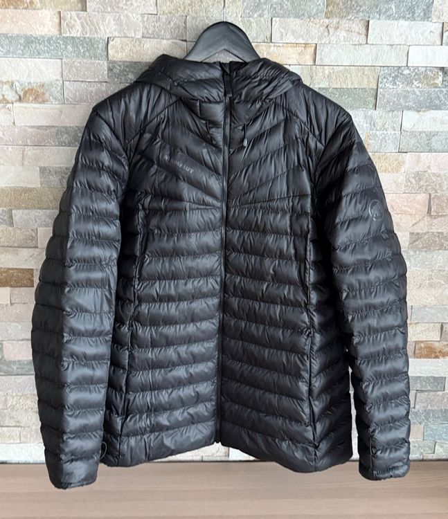 Mammut Daunenjacke Gr. M - Ideal für den Winter! (Gebraucht) in Reinach ...