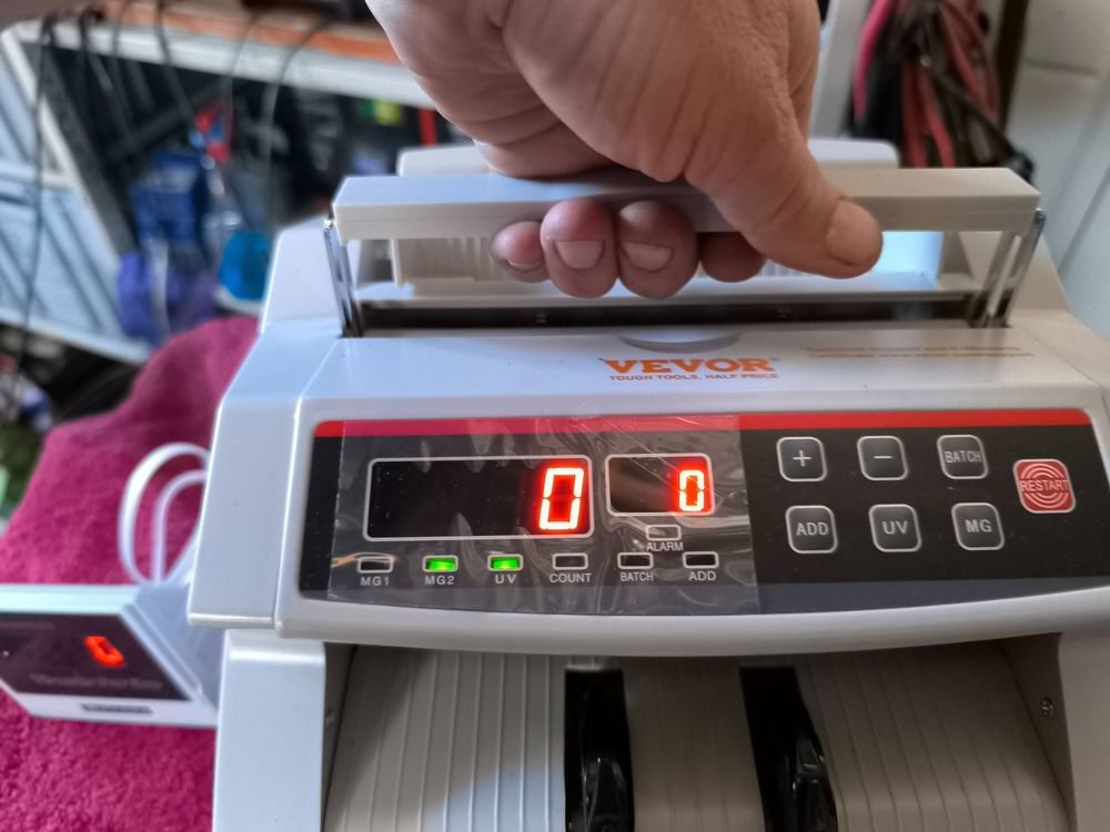 Geld Zähl- & Testmaschine (Neu (gemäss Beschreibung)) in Grolley für ...