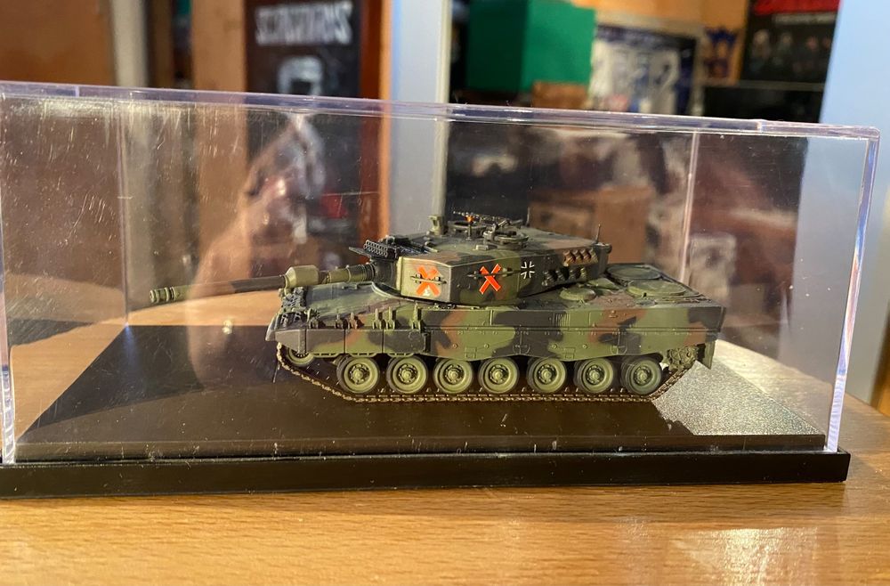 DRAGON 60083 Leopard 2A 4 Fertigmodell 1:72 (Gebraucht) in Ramersberg ...