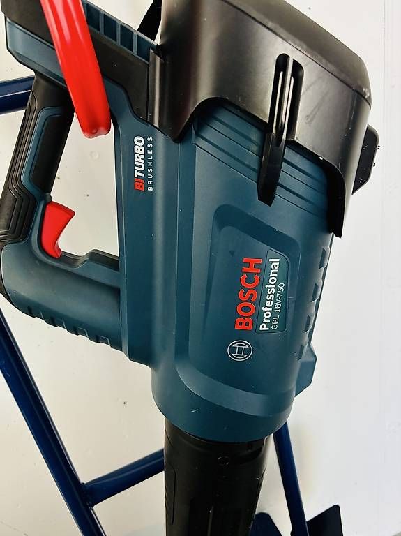 Akku-Laubbläser BOSCH PRO GBL 18V-750 (Gebraucht) in Ebikon für CHF 99 ...
