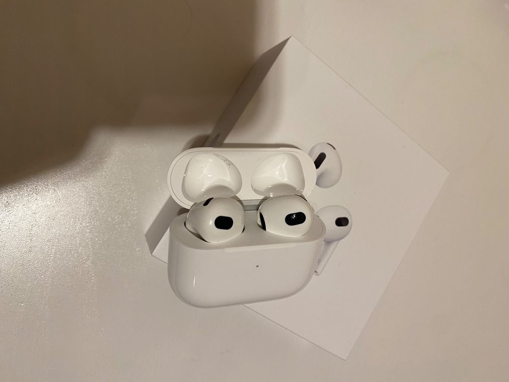 AirPods(3. Generation) nur 1 mal getragen | Kaufen auf Ricardo
