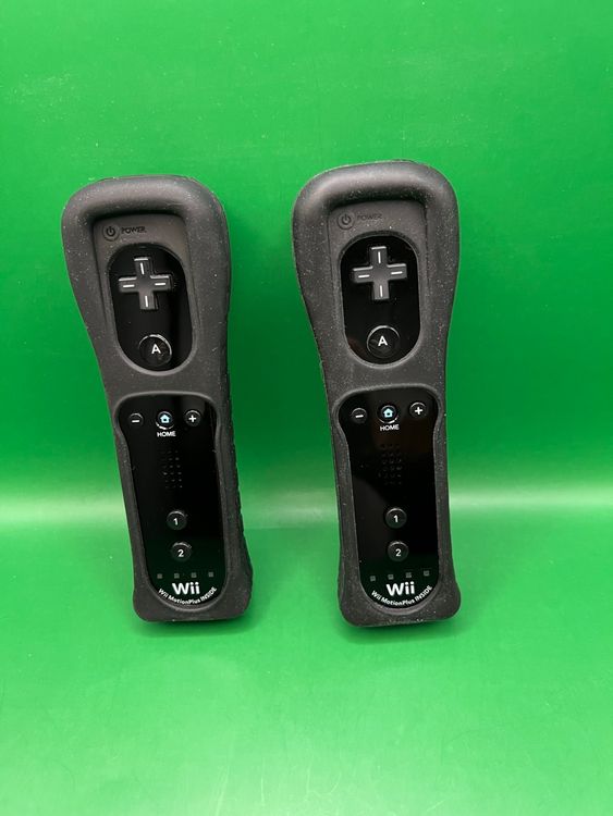 Wii MotionPlus Inside Controller schwarz (2 Stück) + Hüllen (Gebraucht ...