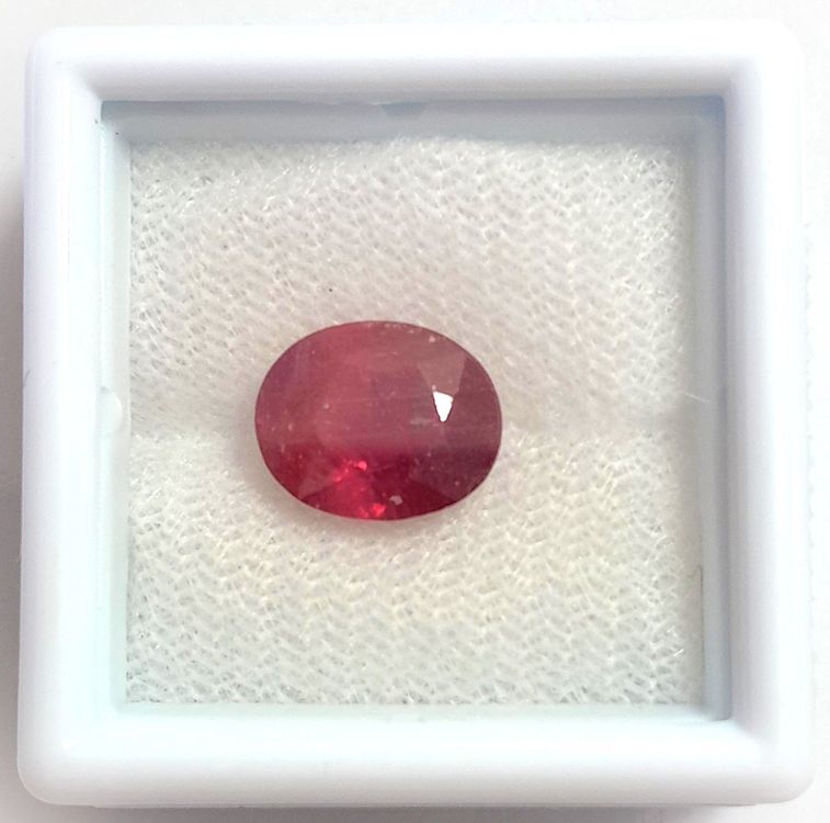 Rubis ovale 3.32 ct - CERTIFICAT 165.- Fr | Kaufen auf Ricardo