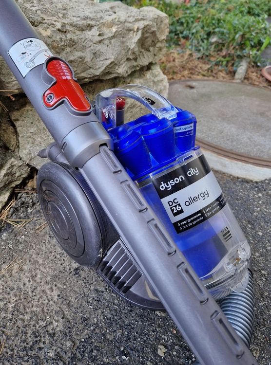 Dyson City Allergy DC26,Staubsauger klein/leicht,inkl. Set (Gebraucht ...