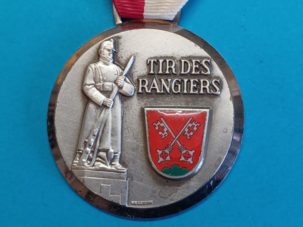 Tir des Rangiers 1974 (E178) (Defekt) in Altdorf UR für CHF 0.9 – mit Lieferung auf Ricardo kaufen