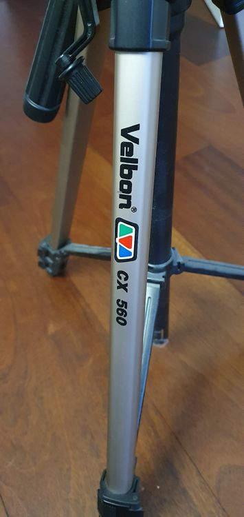 Velbon CX 560 Stativ, Canon und Yashica Kamera mit Blitz (Usato) a ...