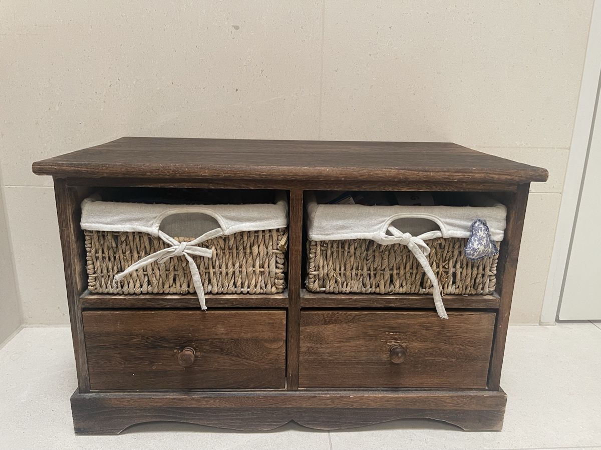 Badmöbel-Set aus Holz mit Körben – sehr guter Zustand (Gebraucht) in ...