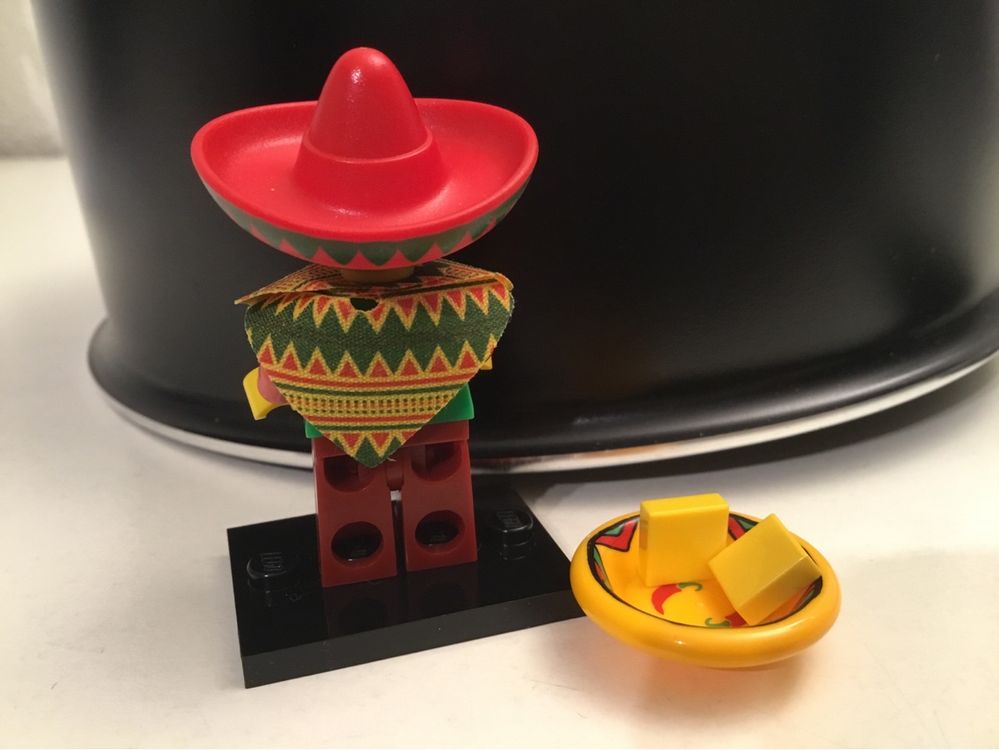 Lego Movie Minifigures Taco Tuesday Guy 🌮 von 2014 (Gebraucht) in ...