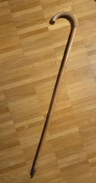 Alter Wanderstock aus Holz (Gebraucht) in Bubendorf für CHF 5 – mit Lieferung auf Ricardo kaufen